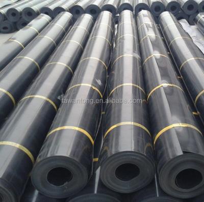 China Geomembranes for Fish Tank 2mm Black Waterproof HDPE Plastic Onsite Installation for sale