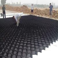 China Geocell Gravel Stabilizer Paving Grid for Road Stabilization at 445mm Welding Distance for sale