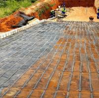 China 120KN HDPE Plastic Uniaxial Geogrid for Geosynthetic Stabilization 50m Roll Length for sale