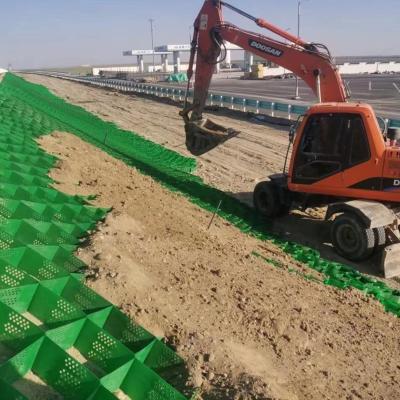 China 330mm-1000mm Welding Distance Geocell for Retaining Wall High Strength and Smoothness for sale