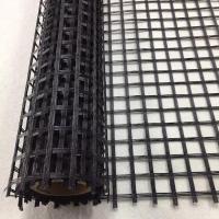 China 100m/roll PET Warp Knitted Geogrid for Retaining Walls Construction for sale
