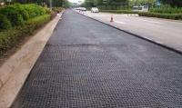 China Bitumen Coating Road Paving Material Fiberglass Geogrid with Mesh Size 12.7*12.7mm for sale