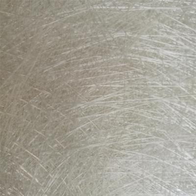 China Intermediate Hardness Silver Fiberglass Chopped Strand Mat for Glass Fiber Reinforced Plastic for sale