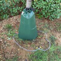 China 650gsm Tree Watering Bag for Slow Release Watering and Deep Drip Irrigation of Trees for sale