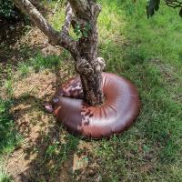 China ISO Certified Wantong Tree Watering Bag Ring PE PVC Slow Release for 15 Gallon Trees for sale