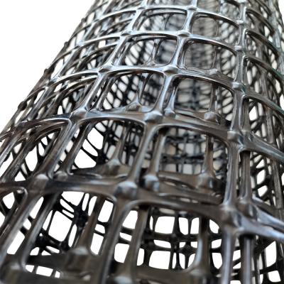China Onsite Installation High Strength 30kN/m PP Biaxial Geogrid for Driveway Stabilization for sale