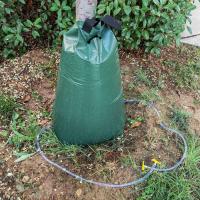 China Other Watering Irrigation 20 Gallon PVC Slow Release Heavy Duty Tree Water Bag for Trees for sale