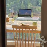 China Heightening 10cm Display Computer Monitor Rack U Shaped Monitor Mount Rack For Office for sale