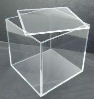 China Custom-sized Acrylic Plexiglass Display Cases Acrylic Rectangle Square Clear Plastic Box Candy Cube Box for sale