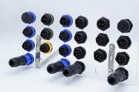 China Self Locking 2-5 Cores Panel Mount Waterproof Connector IP67 15A 250V Nylon Material for sale