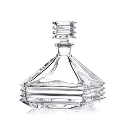 China European Style Borosilicate Glass Whiskey Decanter 903ml With Glass Stopper for sale