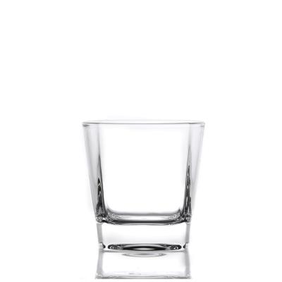 China Unique Fashionable Whiskey Shot Glasses Machine Pressed Soda Lime Material for sale