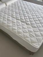 China Breathable Waterproof Mattress Cover Hypoallergenic Anti Dust Mite Mattress Protector for sale