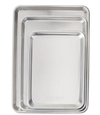China Non Stick Oven Baking Tray Easy Clean Carbon Steel Baking Pan For Daily Cooking for sale