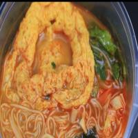 China Hongkong Style Fat Juice Flavored Instant Noodles Very Spicy And Little Sweet China noodles China food for sale
