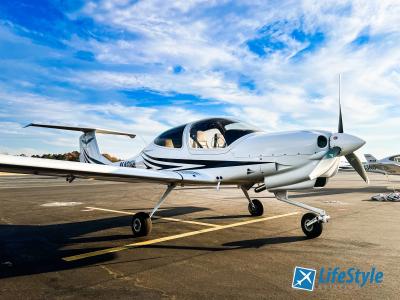 China Diamond DA40NG Aircraft with 750-900 NM Range and 16,000 ft Service Ceiling - Austro Diesel Engine & G1000 NXi Avionics for sale