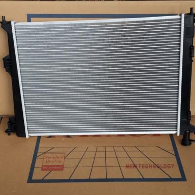 China 25310-2B400(AT) Auto Radiator HACI Brand High Performance Standard Size AT for sale