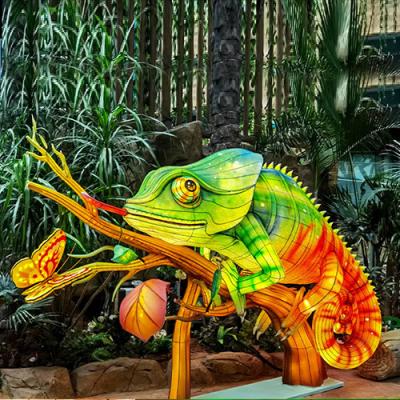 China New Year Festival Creative Decoration Chinese Animal Lanterns Insect Silk Lantern for sale