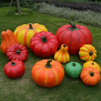China Lifelike Outdoor Resin Statue Fiberglass Fruit And Vegetable Sculptures Model for sale