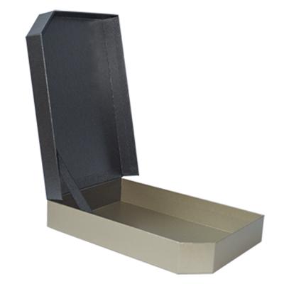 China Customized Size Apparel Packaging Box ISO22000 Garment Gift Box for sale