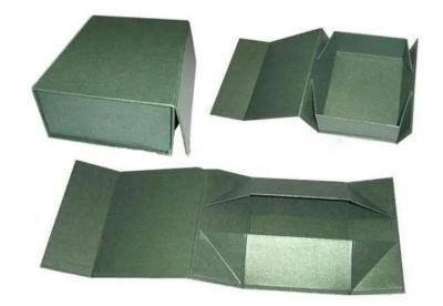 China Green Matte Foldable Paper Box Collapsible Rigid Box With Magnet for sale