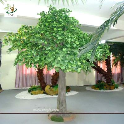 China UVG GRE026 12ft Indoor Green Banyan Artificial Decorative Tree for Office Decoration for sale