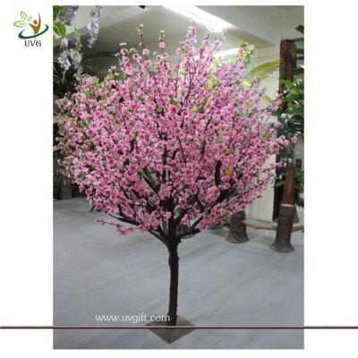 China UVG CHR075 Pink Peach Blossom Decorative Artificial Wooden Tree 1.5m for Wedding Party for sale