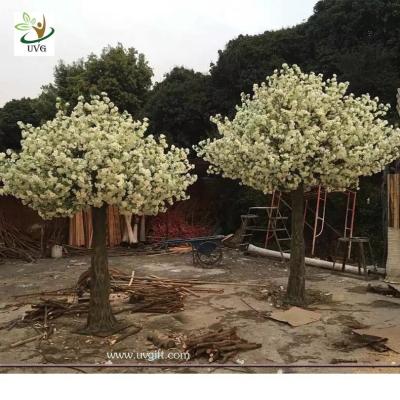 China UVG CHR143 party background decoration white artificial tree with cherry blossoms for wedding planner for sale