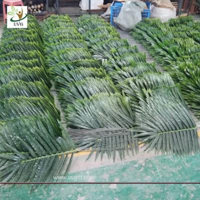 China Wholesale UVG Fake Indoor Plastic Palm Tree Leaves for Party Event Decoration PTR062 6ft for sale
