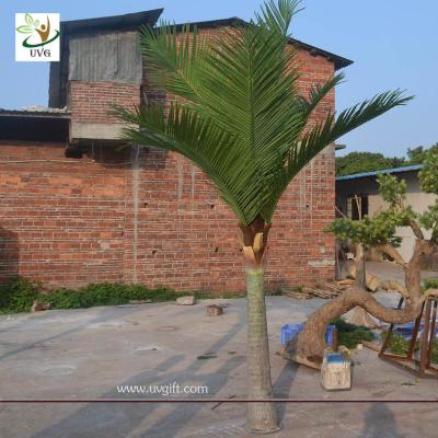 China Artificial Palm Tree 60cm UVG Plastic Coconut Leaves for Wedding Table Decor for sale
