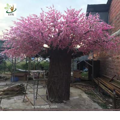China Fiberglass UVG Fake Cherry Blossom Tree 2.5m Tall Photography Backdrop Decoration CHR162 for sale
