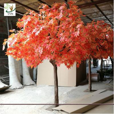 China Artificial Red Maple Tree 5ft Silk Leaves Wood Trunk Indoor Home Decorative UVG GRE070 for sale