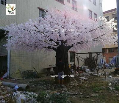 China Large Artificial Cherry Blossom Tree 2m Tall UVG Wedding Decoration Photography Backdrop for sale