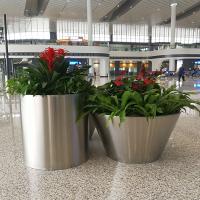 China Smooth Surface Stainless Steel Flowerpot Easy Maintenance for sale