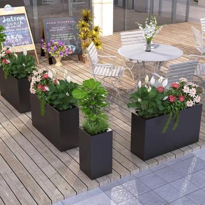 China Smooth Surface Custom Color Stainless Steel Vase Easy Maintenance for sale