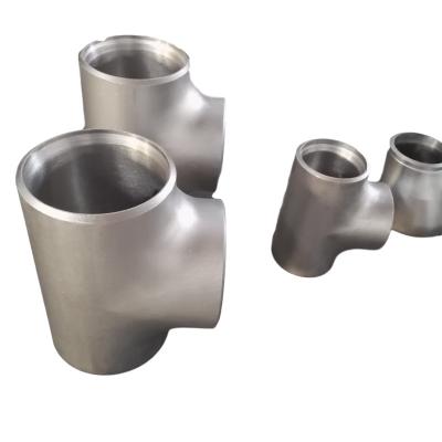 China ASME B16.9 Carbon Steel Butt Weld Reducing Tee 1/2 to 48 Inch Seamless Welded for sale