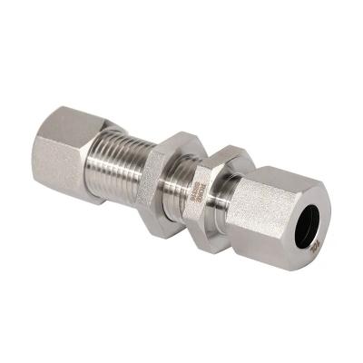 China Stainless Steel Single Ferrule Hydraulic Compression Bulkhead Union 6mm-42mm 315-630 Bar for sale