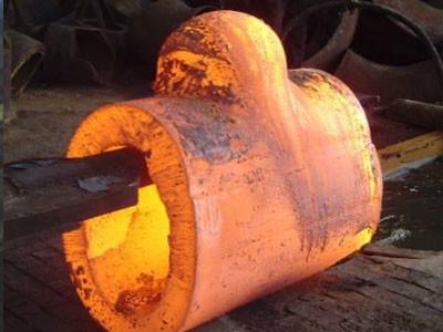 China Welded Connection Stainless Steel Tee Fitting with Good Formability for sale