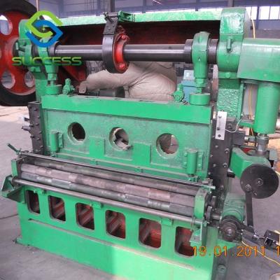 China Customised Diamond Hole Shape Expanded Mesh Machine For Decoration for sale