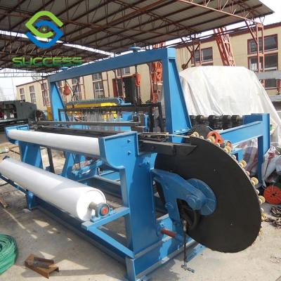 China Netting Width 2300-4300mm Crimped Wire Mesh Weaving Machine 7.5kw Power for sale