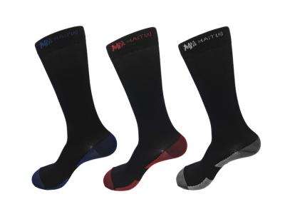 China Eco Friendly Nylon Compression Stockings 132 Needle Sweat Absorbent Leg Socks for sale