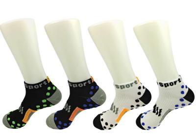China Black Adult Anti Slip Nylon Running Socks 144 Needle 70% Nylon Cotton Blend for sale