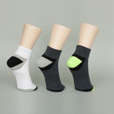 China Elastane Black Athletic Ankle Socks With Anti - Foul / Sweat - Absorbent Material for sale