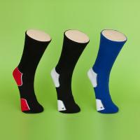 China Custom Black Ankle Socks 144 Needle Moisture Wicking Athletic Socks for Men for sale