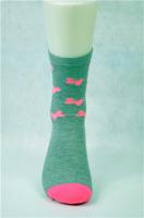 China Custom Pink Anti Slip Socks for Adults Kids 96 Needle Polyester Odor Resistant for sale