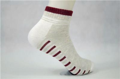 China Sweat Absorbent Polyester Slip Resistant Socks For Elderly Custom Size And Color for sale