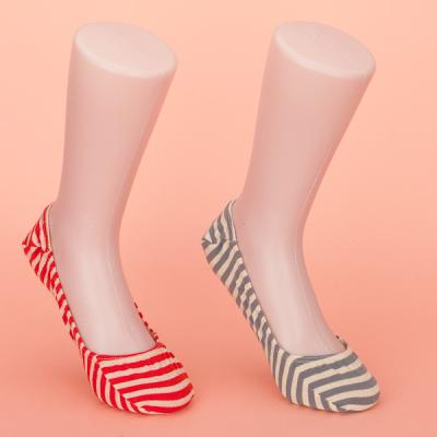 China Grey Red Stripes Non Slip No Show Liner Socks 76 Cotton 21 Nylon Adult Size Custom for sale