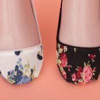 China Women Non Slip Invisible No Show Socks 76 Cotton 21 Nylon Anti Snagging for sale