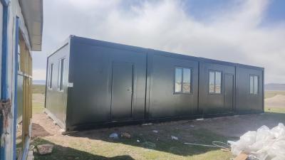 China Affordable Detachable Container House Designed for Fast Deployment and Durable in Various Temporary Housing Applications for sale