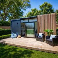 China Boxspace Detachable Flat Pack Container House Fire Resistant Sandwich Panel Expandable Tiny Modular Home 20ft Steel Frame Container for sale
